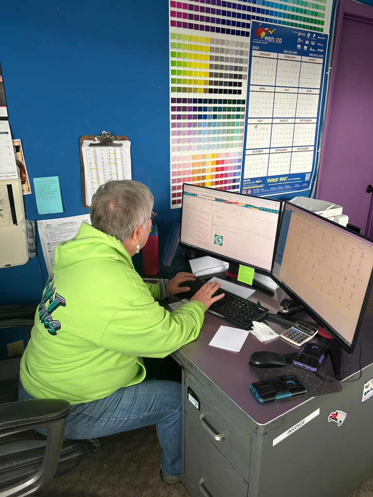 T-N-T Graphics – Professional Decal Installation